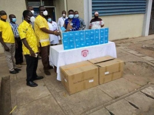 MTN gives close to 6000 KN95 nosemasks to two hospitals in Western ...